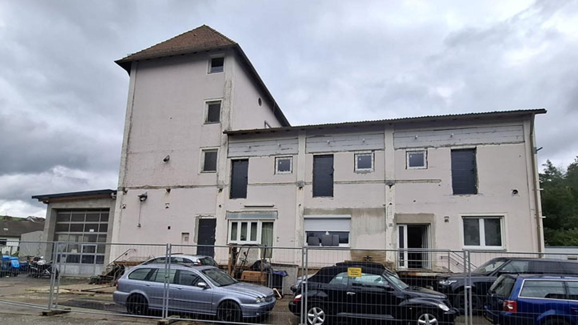 The house in Utzenhofen (with 7 residential units). - Multi-family ...